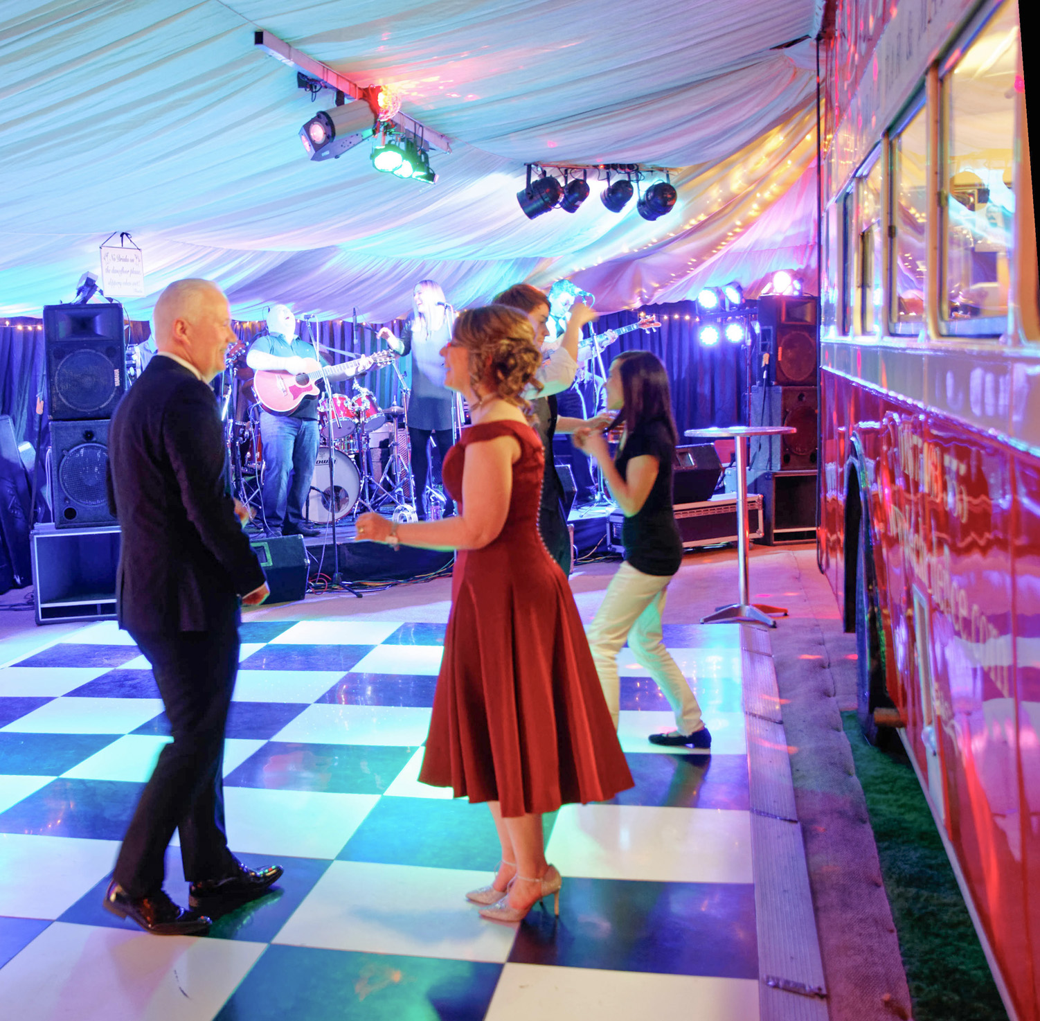 Unique Party Venue - Deckerdence